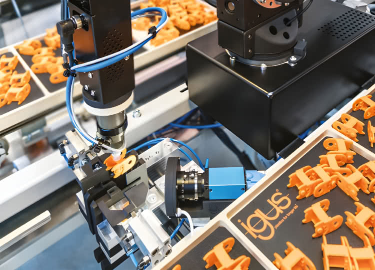SCARA, robolink, delta i ReBeL - roboty firmy igus i ich zastosowanie w przemyśle pakującym