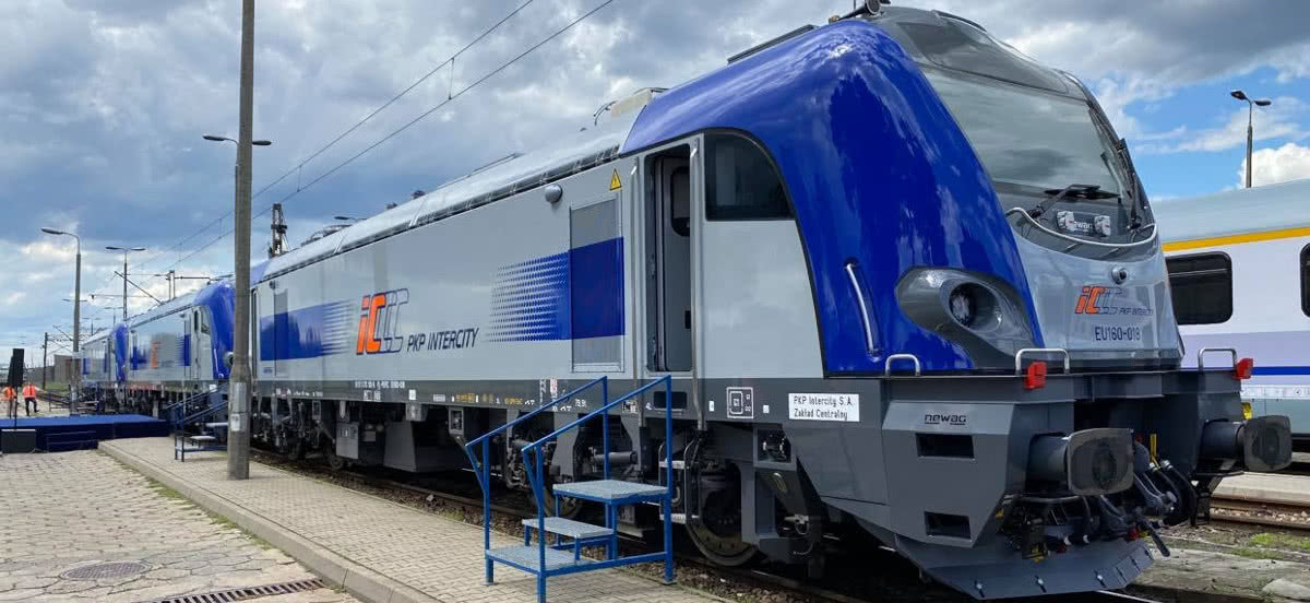 NEWAG dostarczył do PKP Intercity 20 nowych lokomotyw elektrycznych