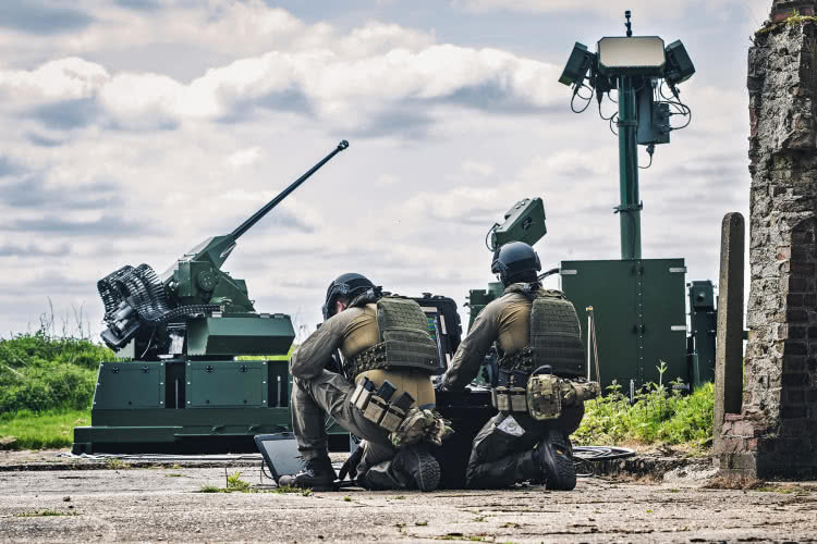 APS dostarczy Arabii Saudyjskiej system antydronowy